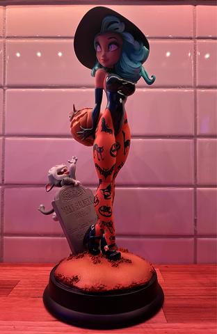 “The arrival of Spooktacular me” : Alex Stang on Sideshow Social Network